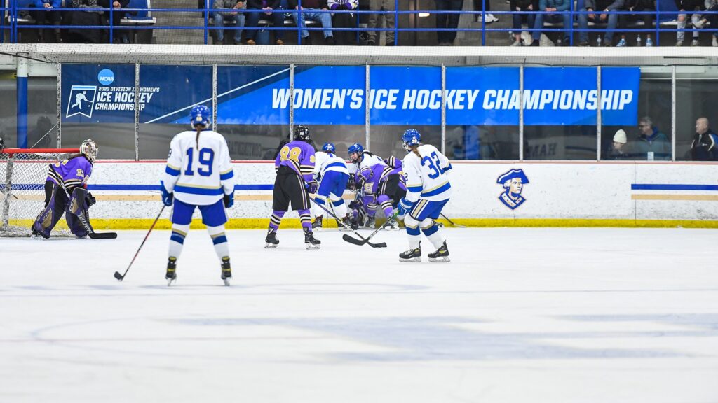 女子ホッケー、NCAA1回戦でナザレスを迎え撃つ – Hamilton College | GSN Bowl